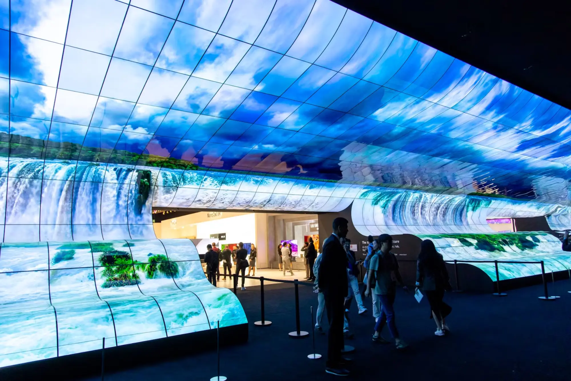 OLED Video Wall dan Apa Kelebihannya: Panduan Visual - GSI Indonesia